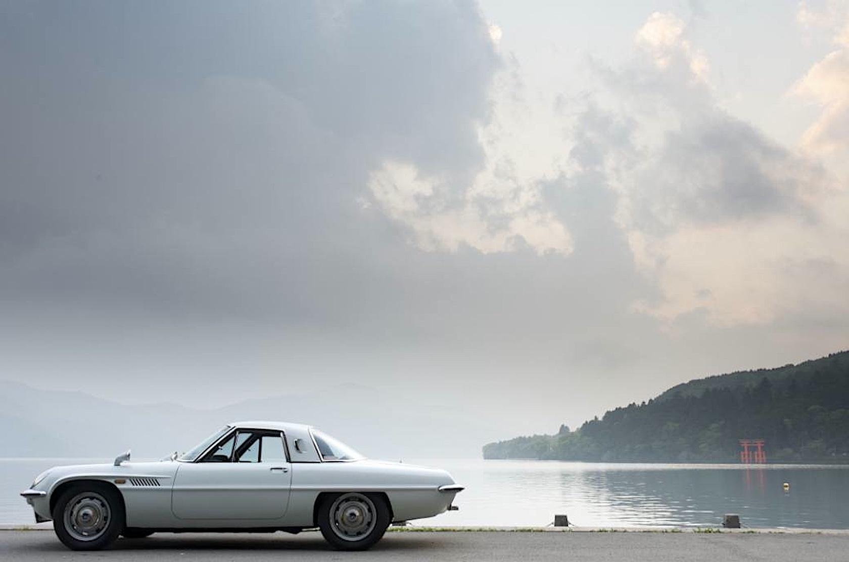 Down Memory Lane: A 1971 Mazda Cosmo Sport Tested - Carlist