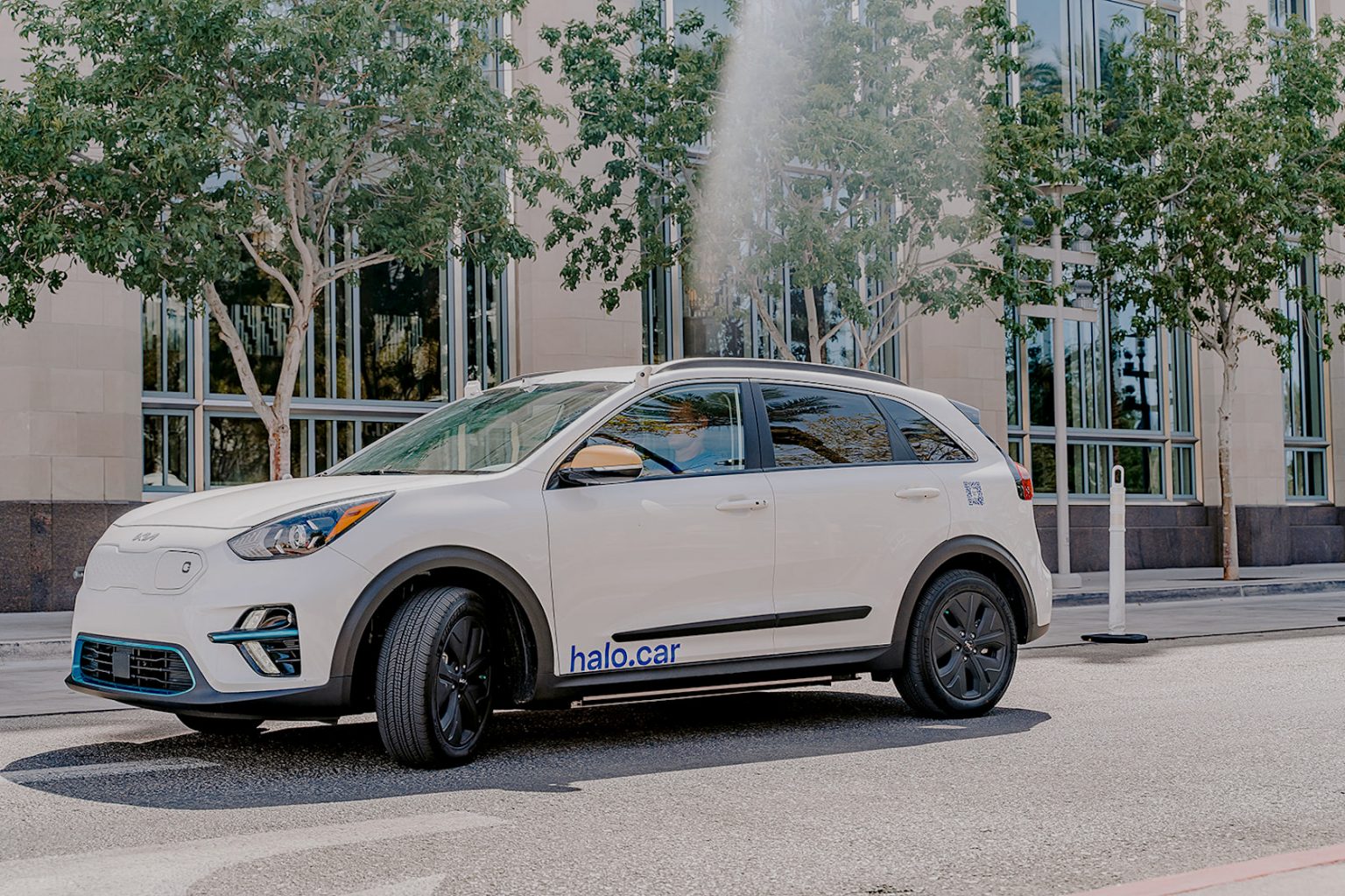 EVs Can Now Be Delivered Remotely And Piloted Without A Driver - Carlist