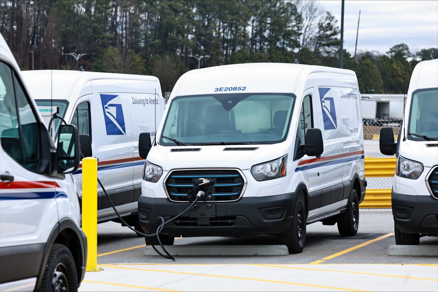 USPS Unveils First Electric Vehicle Charging Stations and Delivery ...